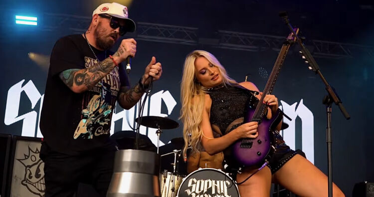 Watch: SOPHIE LLOYD Performs “Let It Hurt” With BLACK STONE CHERRY’s CHRIS ROBERTSON; Video ...